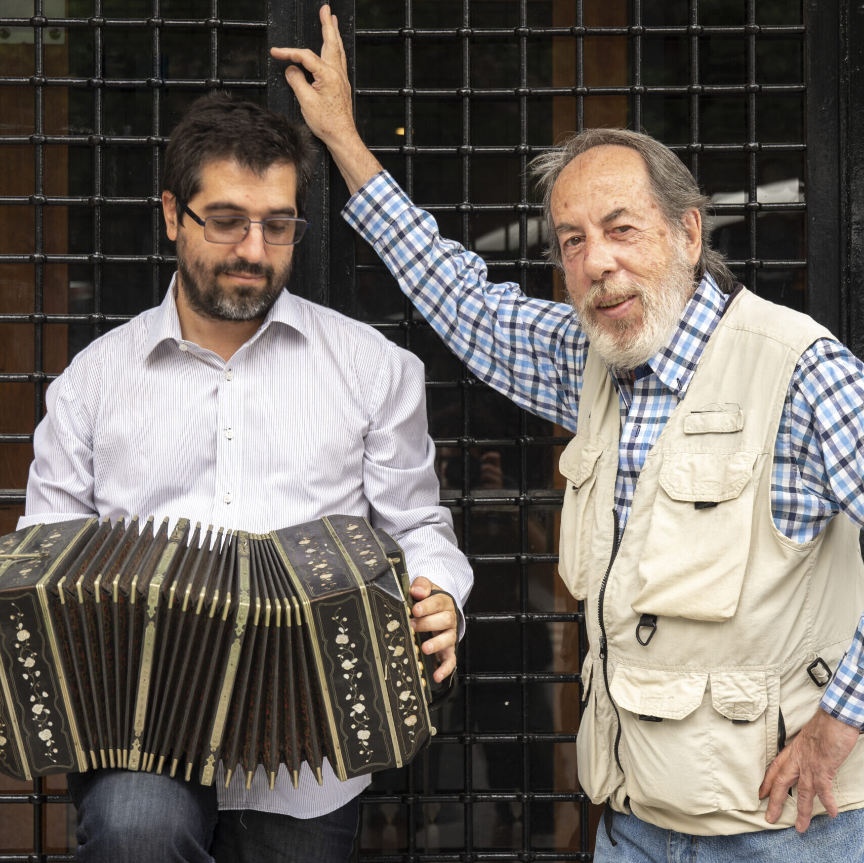 Mariano Suarez y Miguel Taboada, autor en Negras & blancas