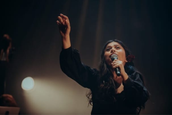 Nadia Larcher: “Trinar” como revelación y gesta - Negras & blancas